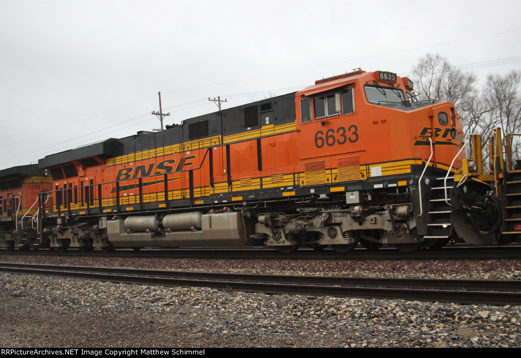 BNSF 6633
